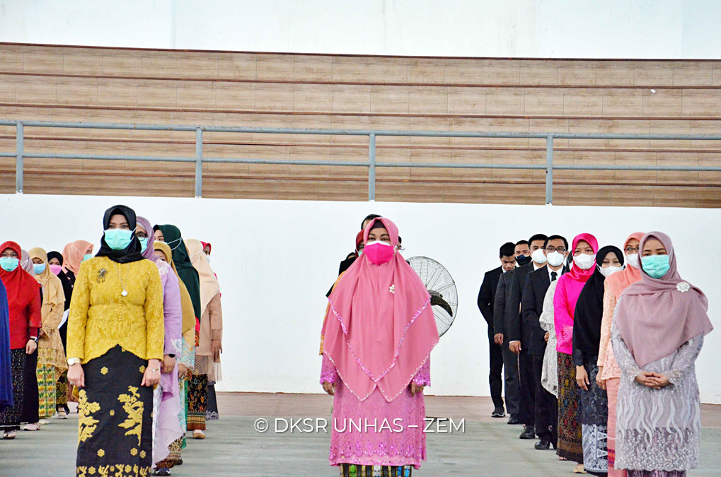 Rektor Lantik 81 Pejabat Fungsional Lingkup Unhas - Hasanuddin University