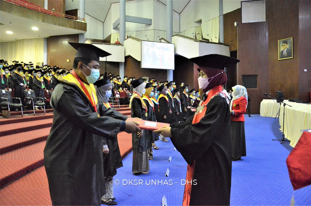 Wisuda Periode II Tahap 2 Tahun Akademik 2021/2022, Unhas Tambah 1.412 ...