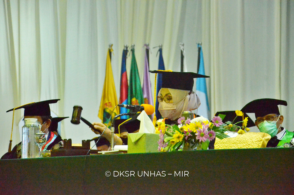 Unhas Gelar Wisuda Periode III Tahap 2 Tahun Akademik 2021/2022 untuk ...