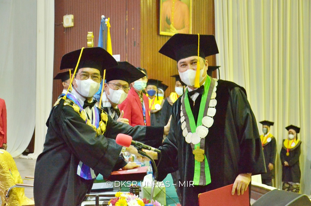 Unhas Wisuda 822 Lulusan Baru pada Periode IV Tahap 2 Tahun Akademik ...