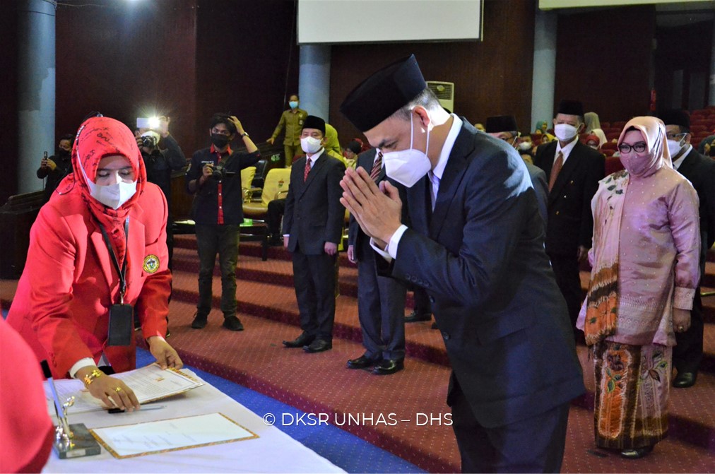 Rektor Unhas Lantik 26 Pejabat Tugas Tambahan Lingkup Unhas ...
