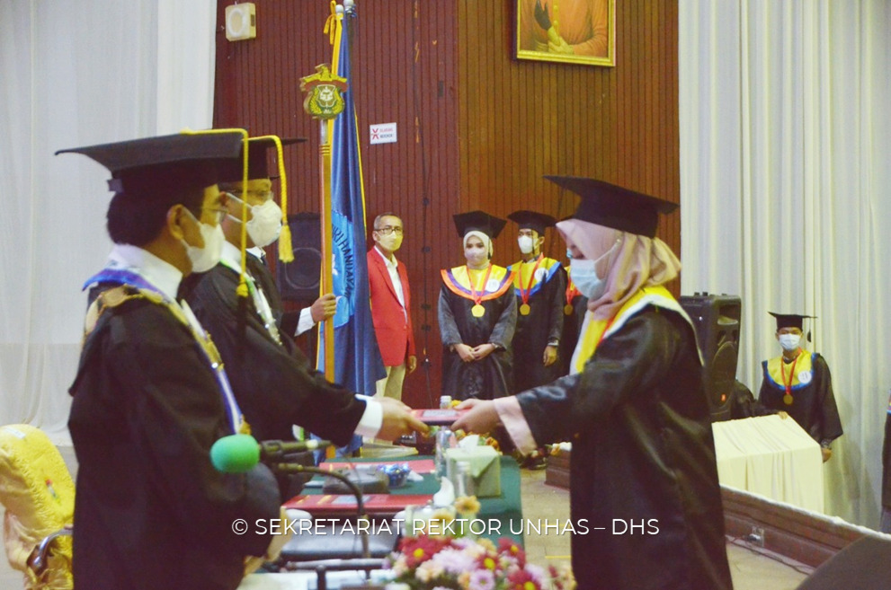 Lulusan Terbaik Unhas Wisuda Periode I Tahap I TA 2022/2023 ...