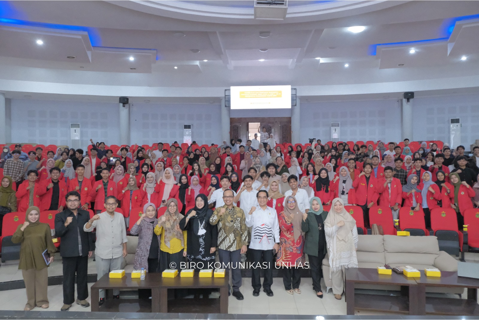 Rektor Unhas Lepas 849 Mahasiswa Outbound MBKM Flagship 2024 ... Rektor Unhas Lepas 849 Mahasiswa Outbound MBKM Flagship 2024 ...