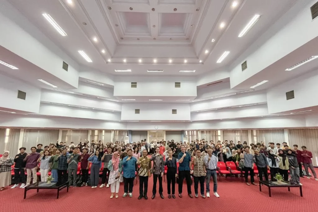 FISIP Unhas Gelar Kuliah Umum Refleksi Proses Pemilihan Umum, Hadirkan ... FISIP Unhas Gelar Kuliah Umum Refleksi Proses Pemilihan Umum, Hadirkan ...