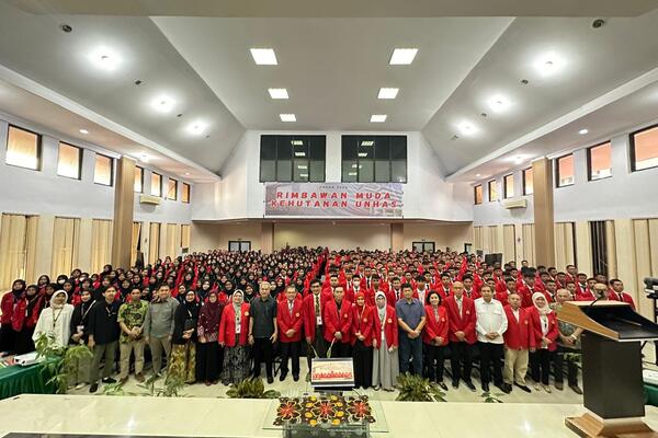 Sambut Mahasiswa Baru 2024, PKKMB Fakultas Kehutanan Unhas Usung Tema ... Sambut Mahasiswa Baru 2024, PKKMB Fakultas Kehutanan Unhas Usung Tema ...